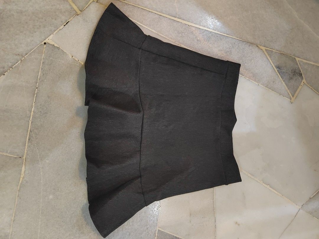 A line skrit pant, Women's Fashion, Bottoms, Other Bottoms on Carousell