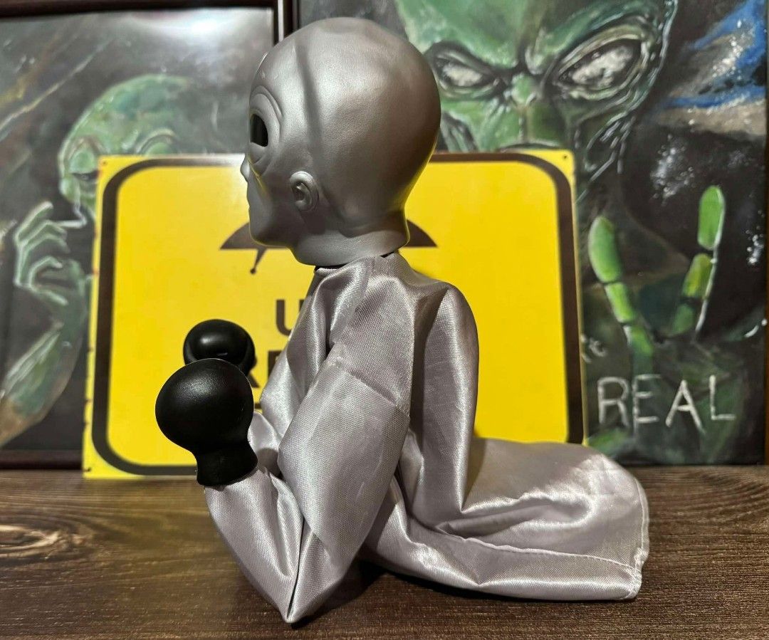 Alien Boxing Puppet (Vintage), Hobbies & Toys, Memorabilia ...
