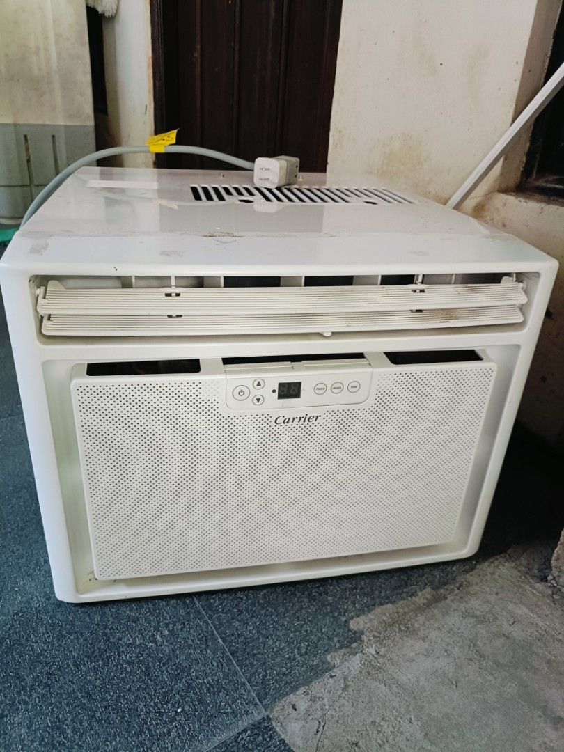 Carrier Window Type Aircon 1HP, TV & Home Appliances, Air Conditioning ...
