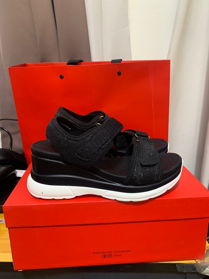 CLN Wedge Sandals, Women's Fashion, Footwear, Sandals on Carousell