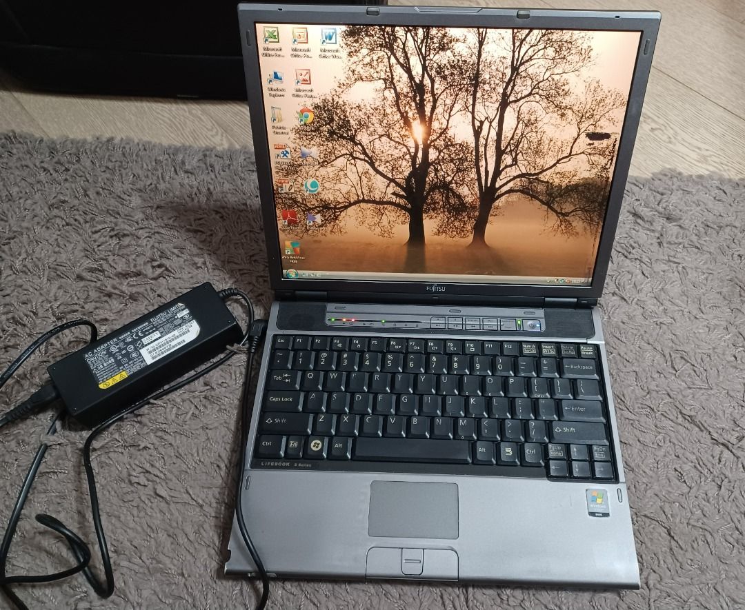 Fujitsu Lifebook, Model S2210, made in Japan, it works slowly, 電腦＆科技 ...