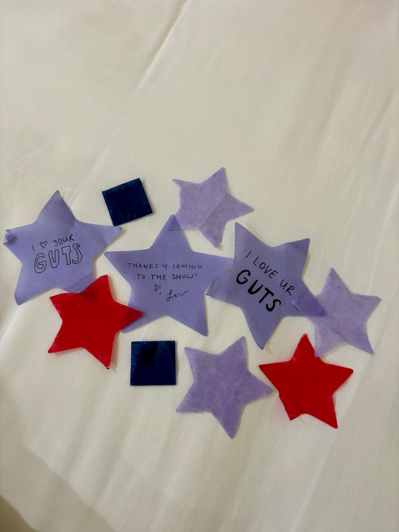 GUTS OLIVIA RODRIGO CONFETTI, Hobbies & Toys, Memorabilia ...