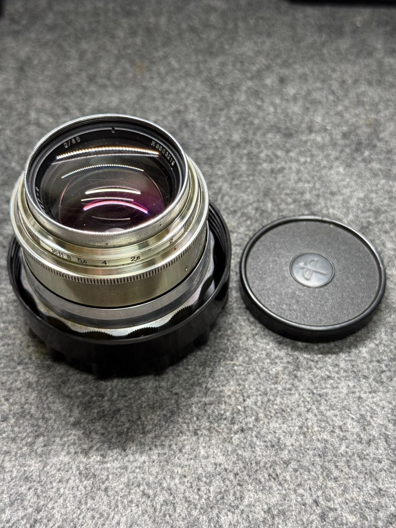 Jupiter-9 85mm F/2 Silver USSR Portrait Lens, 攝影器材, 鏡頭及裝備 - Carousell
