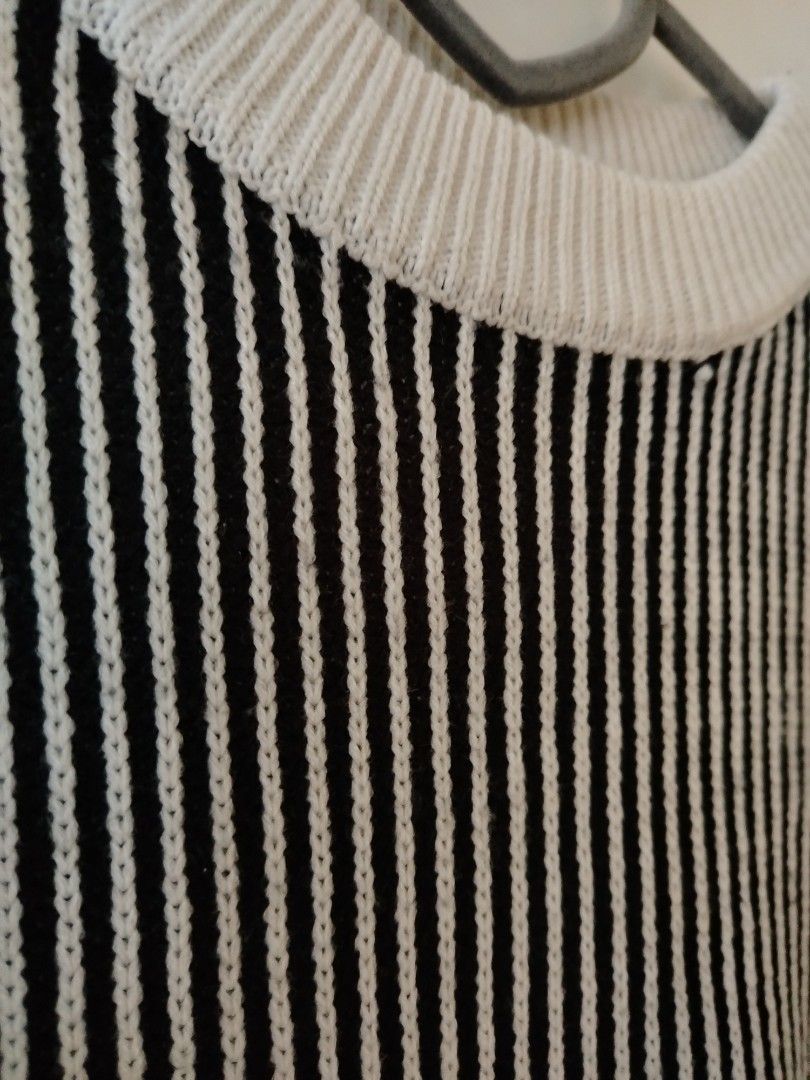 Knitwear Jalur Hitam Putih, Women's Fashion, Coats, Jackets and ...