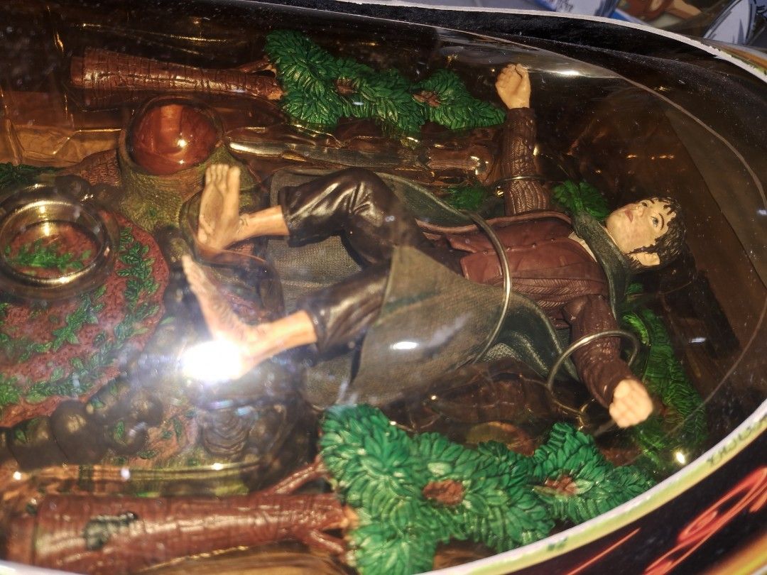 Lord of the Ring - Frodo, Hobbies & Toys, Toys & Games on Carousell