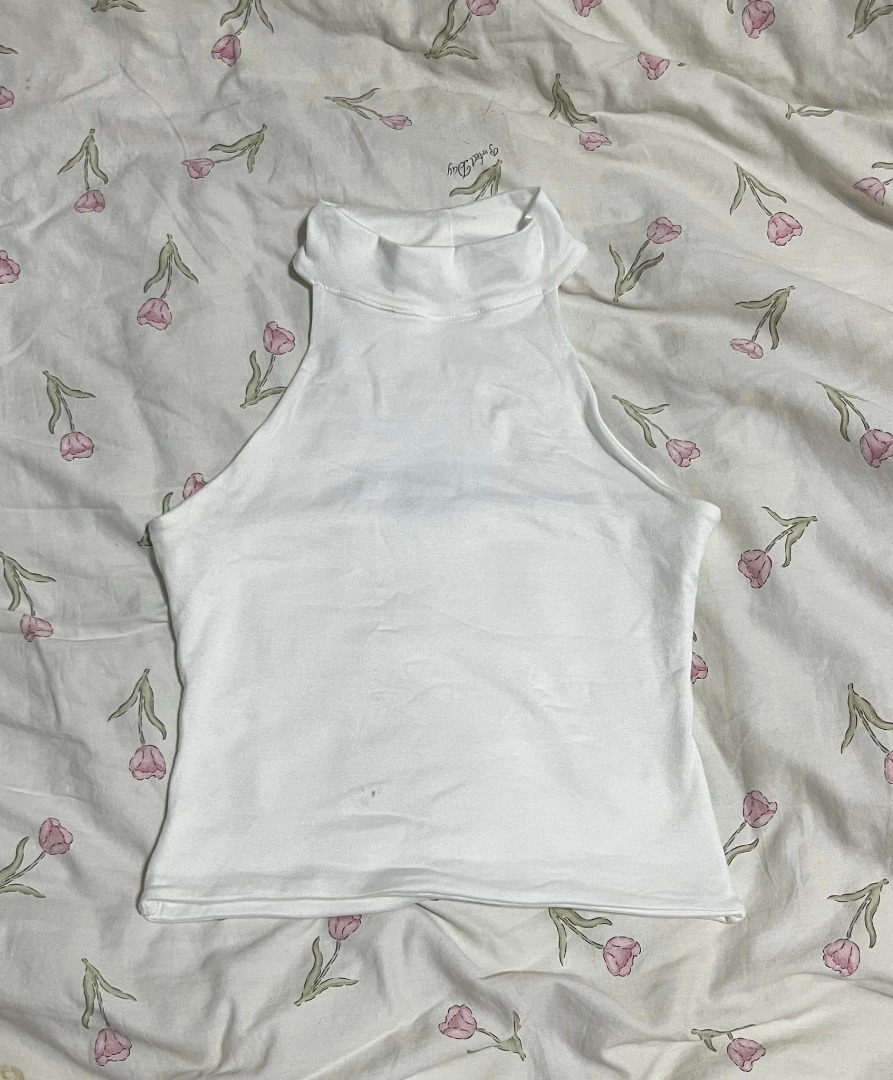 mera top, Women's Fashion, Tops, Others Tops on Carousell