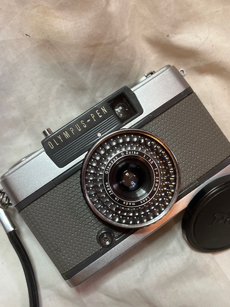 OLYMPUS EE2 Half Frame., Photography, Cameras on Carousell