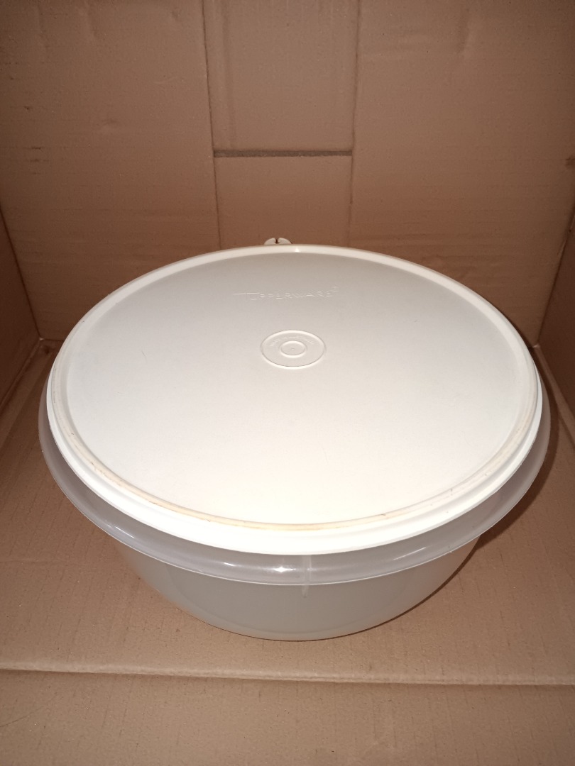 Original Tupperware brand Large Round Container (Made in USA ...