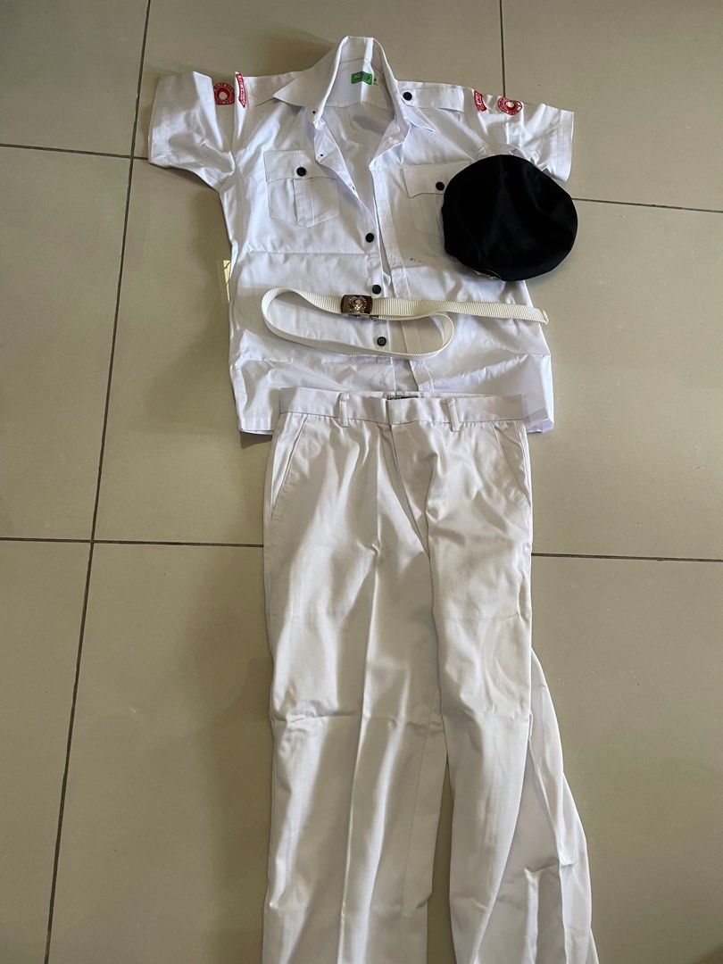 PBSM Red Crescent uniform set, Women's Fashion, Dresses & Sets, Sets or ...