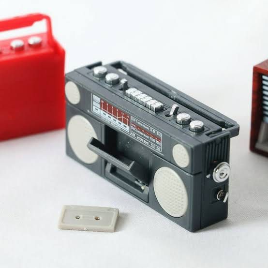 Retro Mini Boombox Cassette Tape Figure, Hobbies & Toys, Toys & Games ...