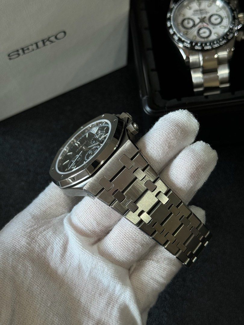 Seiko mod x AP Royal Oak Black dial, Luxury, Watches on Carousell