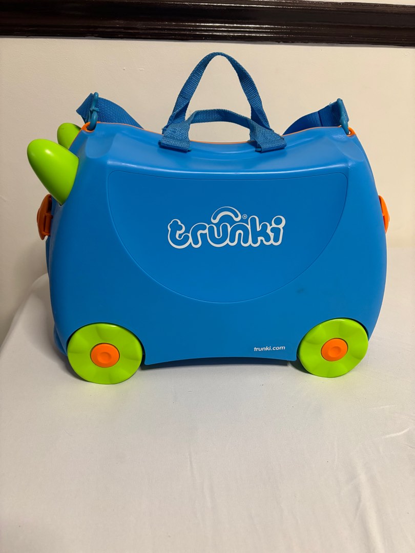 Trunki Kids Ride-on suitcase and carry on luggage, Hobbies & Toys ...