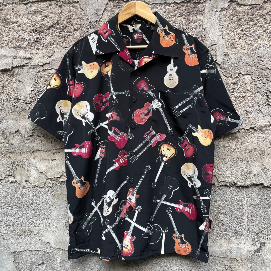 Gibson Tour Wear - Les Paul Guitars AOP Open Collar Oversized Polo, Men ...