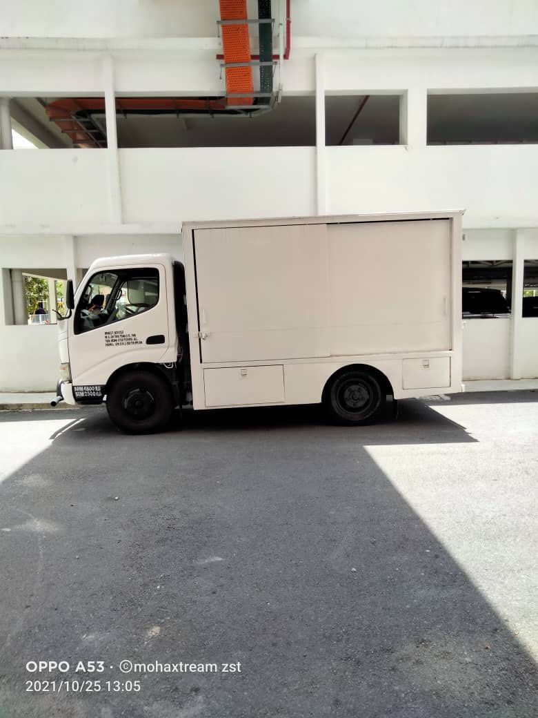 Lori Hino 1 Ton, Cars, Cars for Sale on Carousell