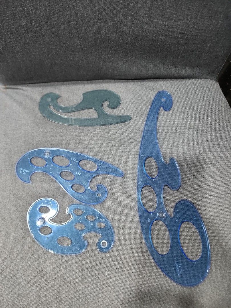 MATH HELIX FRENCH CURVES - 4PC, Hobbies & Toys, Books & Magazines ...