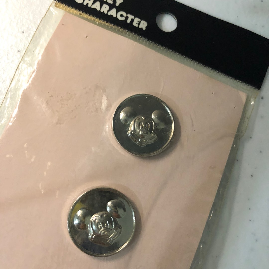 Mickey Mouse Buttons, Hobbies & Toys, Memorabilia & Collectibles ...