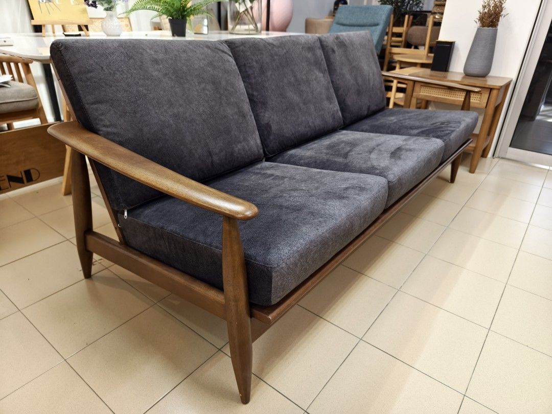 (New, Display) 3-seater Couch, Sofa Kayu Padu Kayu Getah - 100% Solid ...