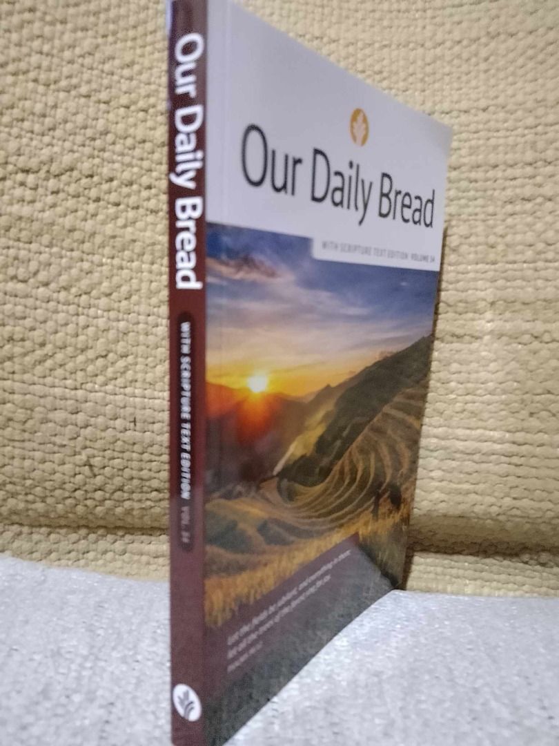 Our Daily Bread with Scripture Text Edition Volume 34 (2025), Hobbies & Toys, Books & Magazines ...