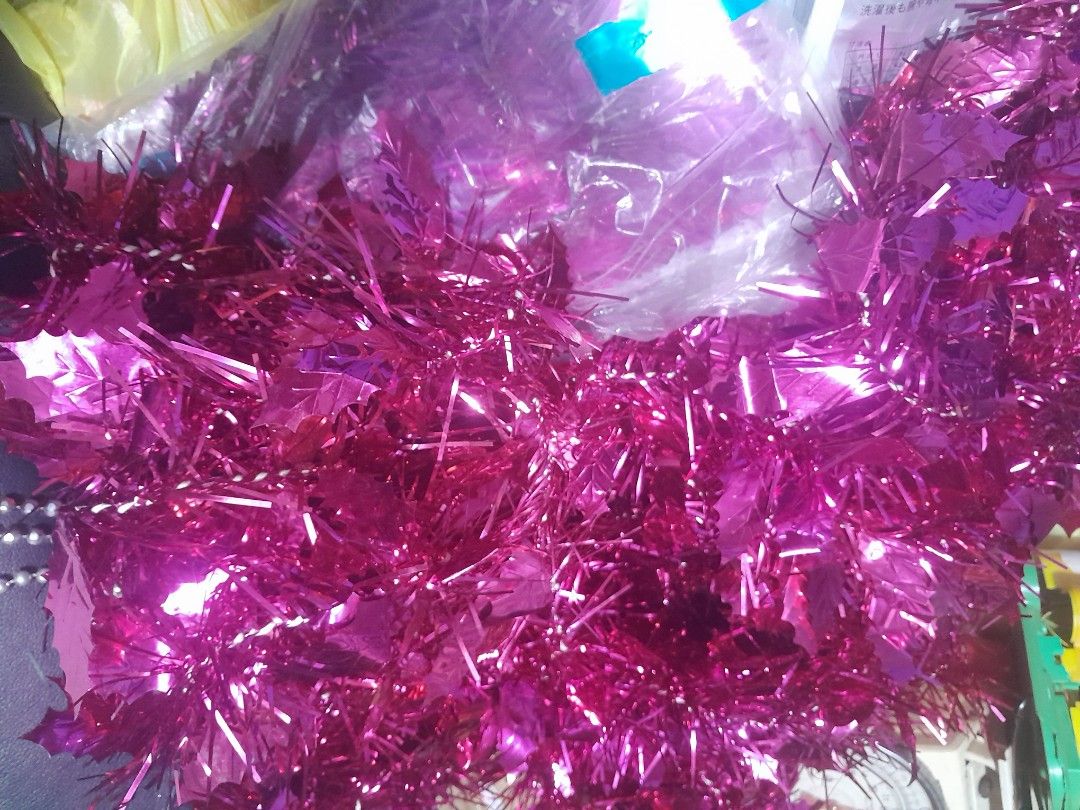 📍PINK GARLAND 📍FROM UK ITEMS🤗 📍NEW CONDITION PA 📍BALI 2 SETS PO ETO 📍 ...