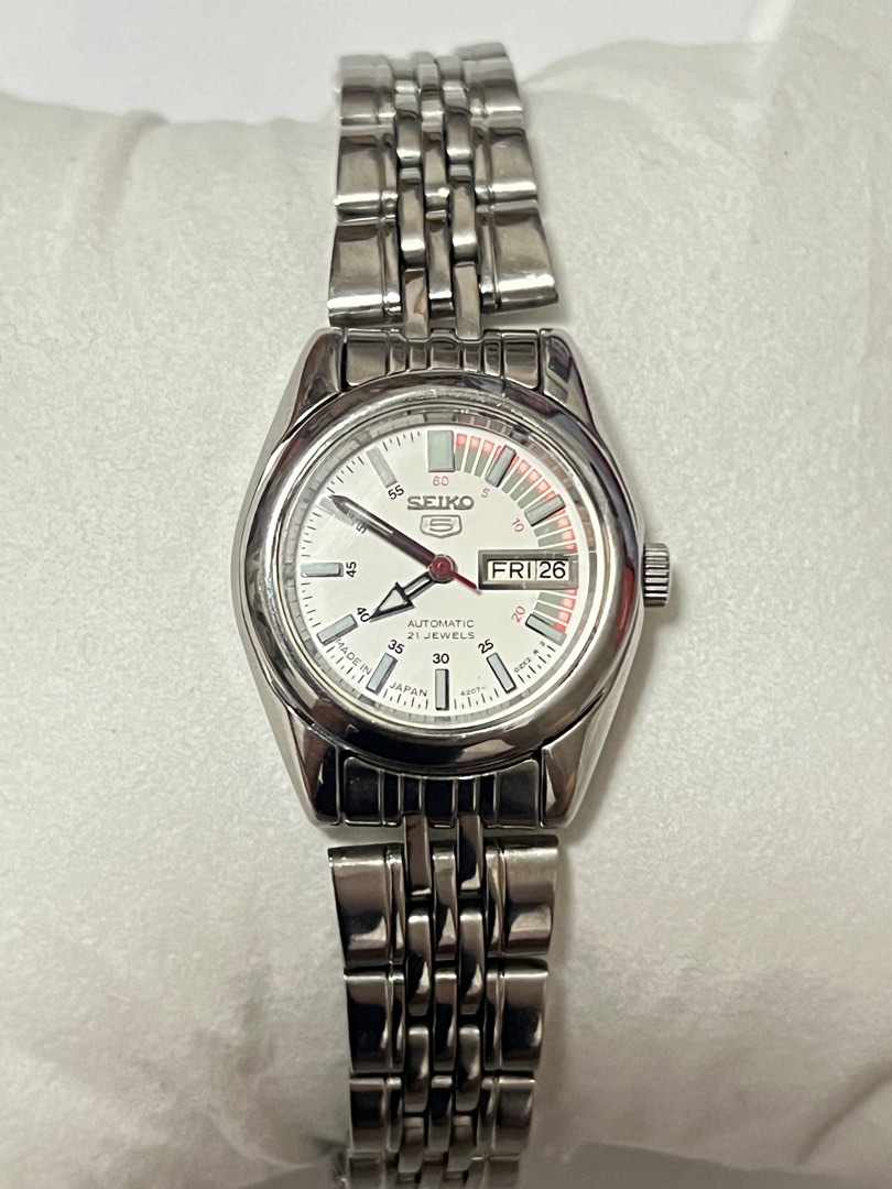 Seiko 5 Ladies Speed Racer (White), Women's Fashion, Watches ...