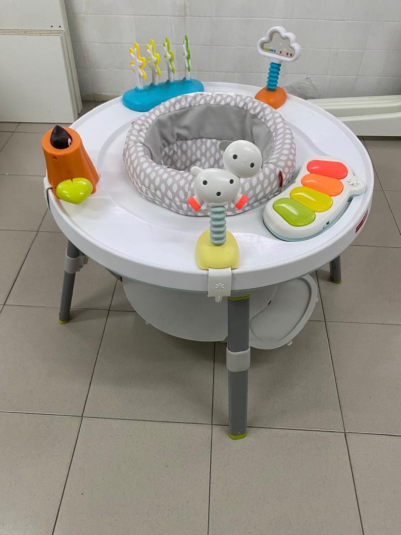 SKIP HOP ACTIVITY CENTER DISPLAY UNIT, Babies & Kids, Infant Playtime ...