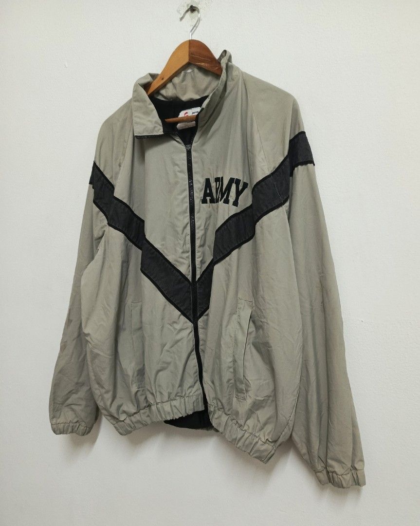 US Army IPFU Training Jacket, Luxury, Apparel on Carousell