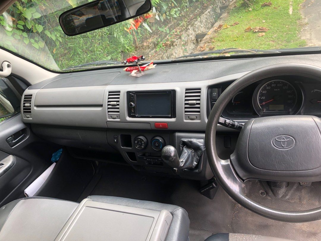 2010 Toyota Hiace Hi Roof 2.5 D Window Van (M), Cars, Cars for Sale on ...