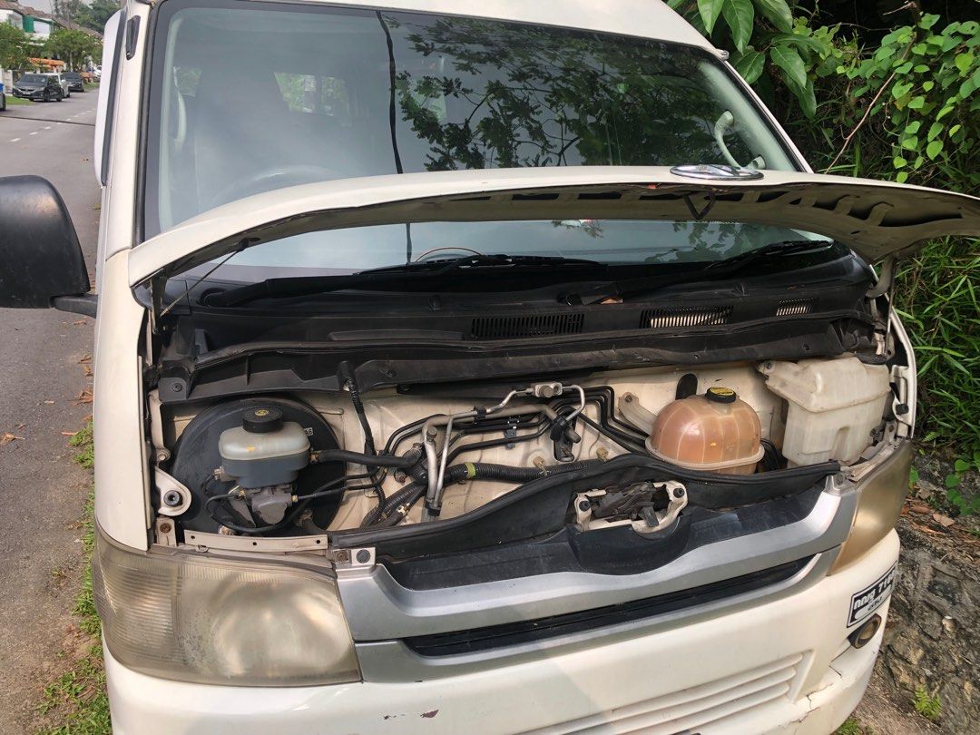 2010 Toyota Hiace Hi Roof 2.5 D Window Van (M), Cars, Cars for Sale on ...