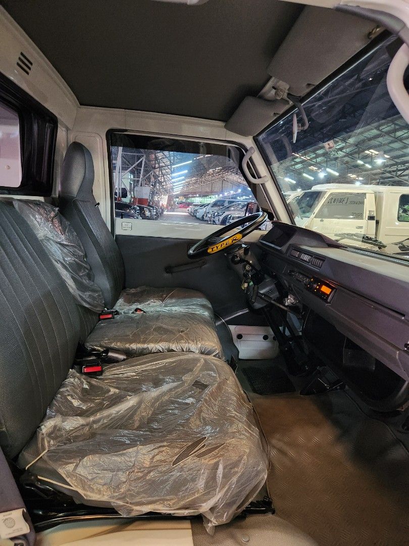 2023 Mitsubishi L300 FB body 2.2L turbo diesel engine dual aircon ...