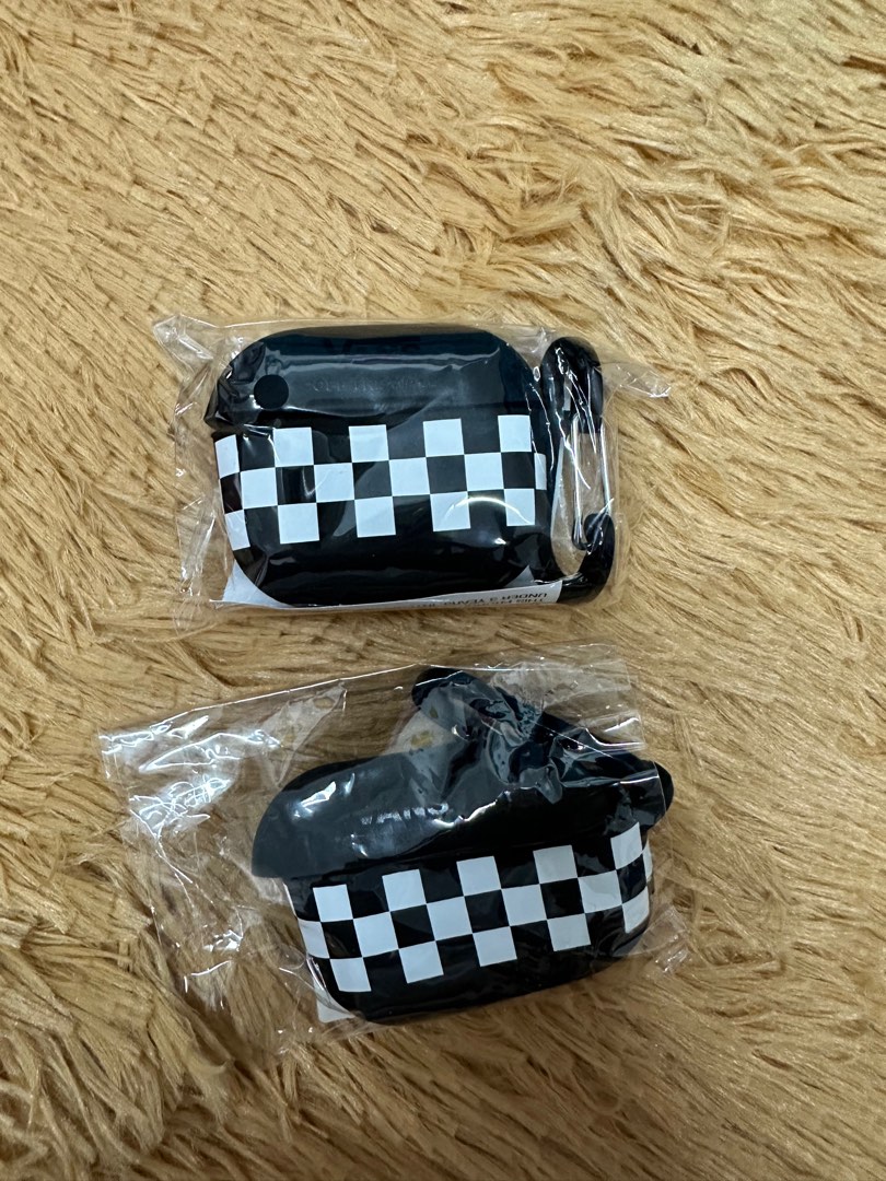 Authentic Vans Airpods Case, Audio, Earphones on Carousell