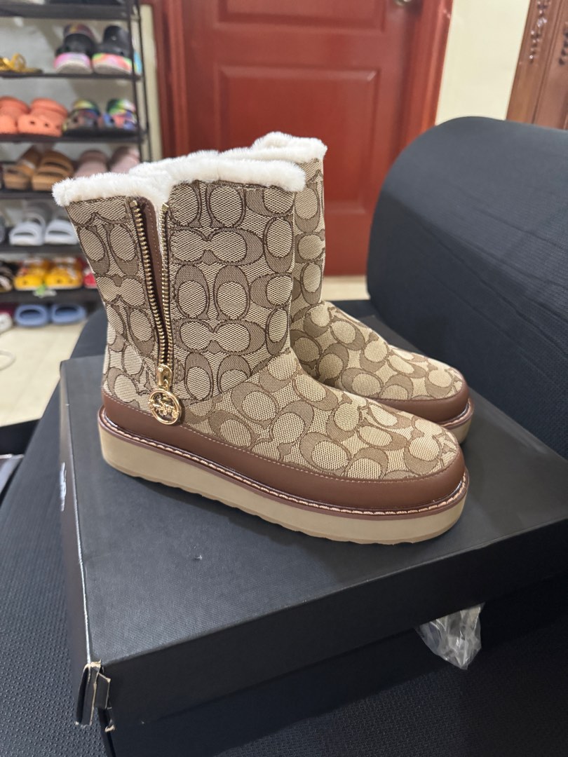 Coach Logo Indi Boots, Women's Fashion, Footwear, Boots on Carousell