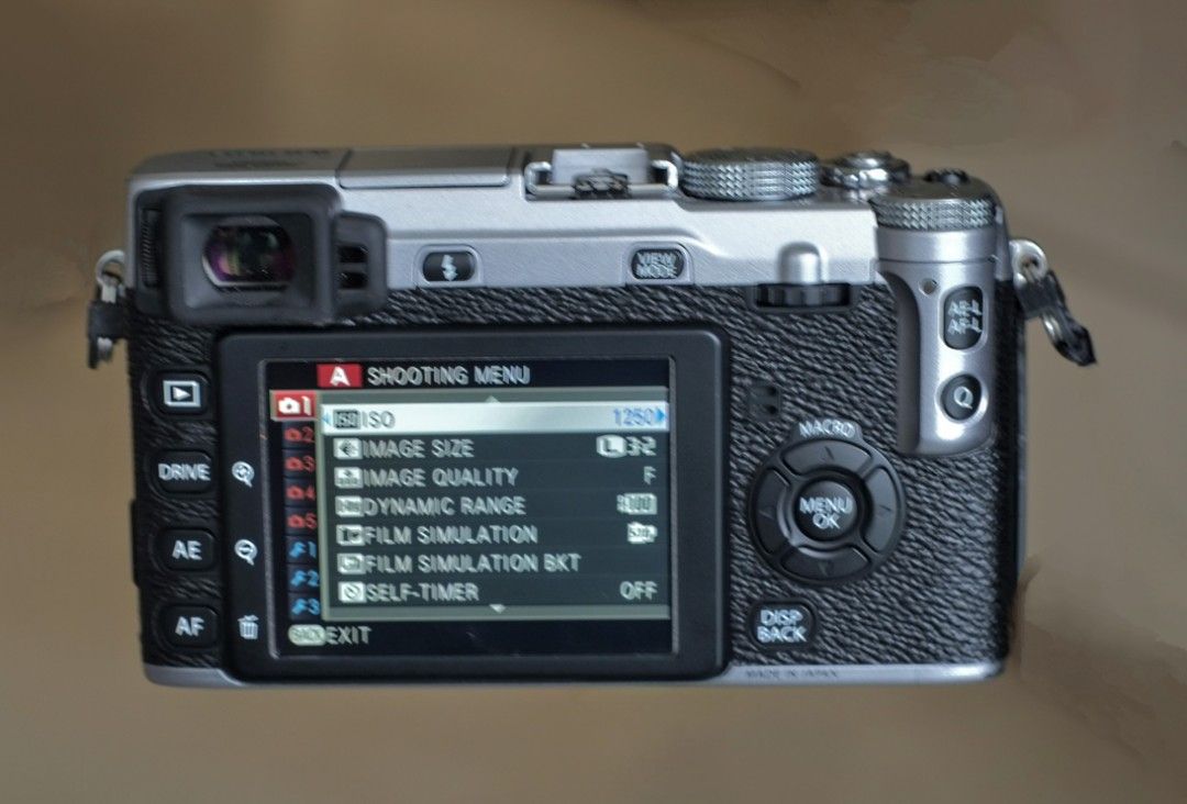 Fujifilm Original X-Trans Sensor X-E1, Photography, Cameras on Carousell