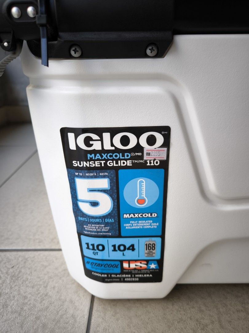 Igloo Maxcold Sunset Glide 104 liters, Sports Equipment, Hiking ...