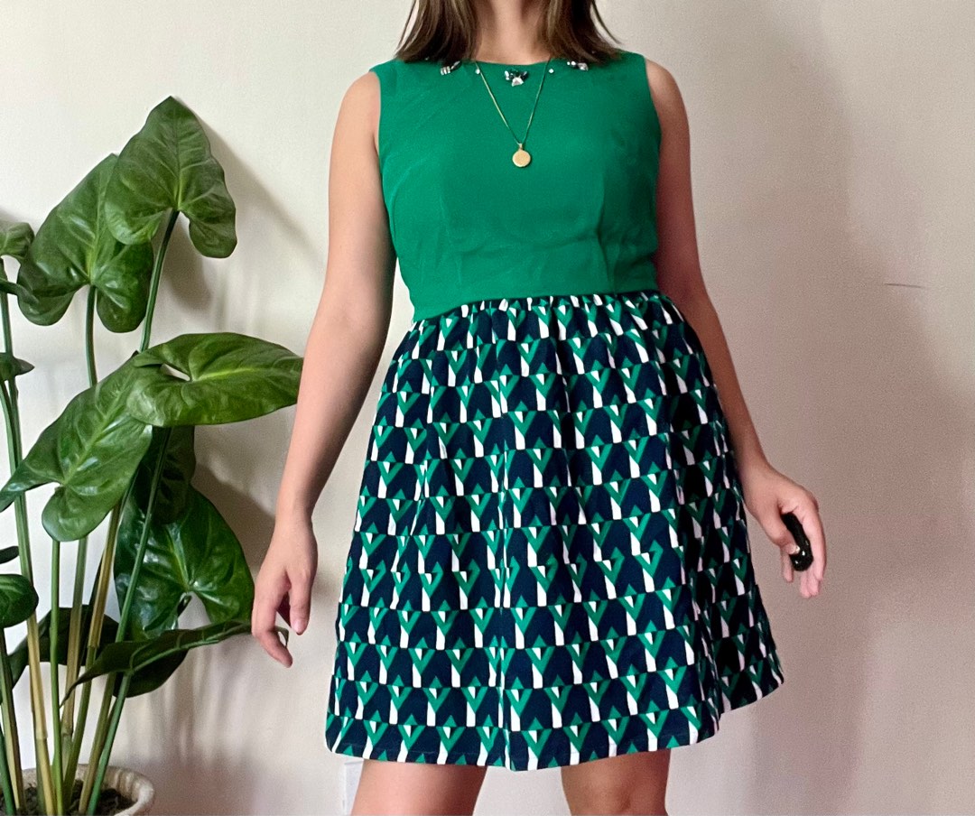 LAGOGO green simple dress,xs to s, Women's Fashion, Dresses & Sets ...