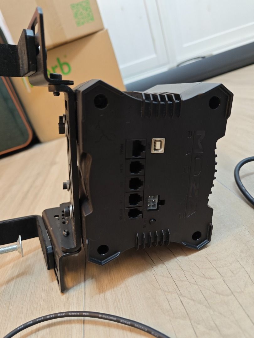 少用 Moza R12 強力直驅基座 + KS wheel方向盤 + table mount枱夾套裝 關聯Simagic Fanatec ...