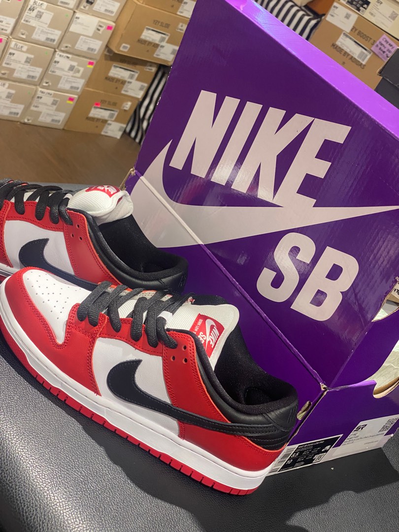 NIKE SB DUNK LOW LIMITED EDITION CHICAGO, Women's Fashion, Footwear ...