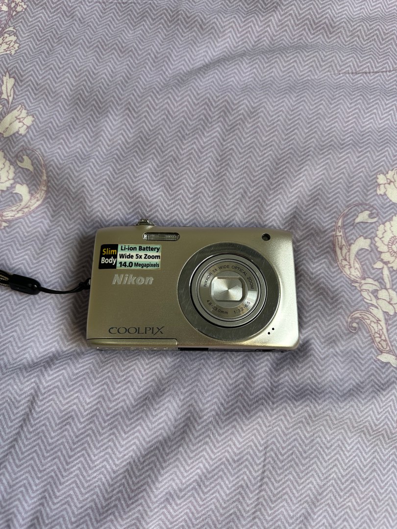 Nikon Coolpix 2600, Photography, Cameras on Carousell