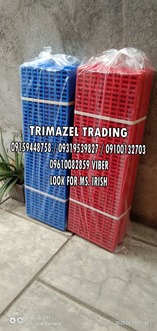 PLASTIC MATTING, Everything Else, Looking For on Carousell