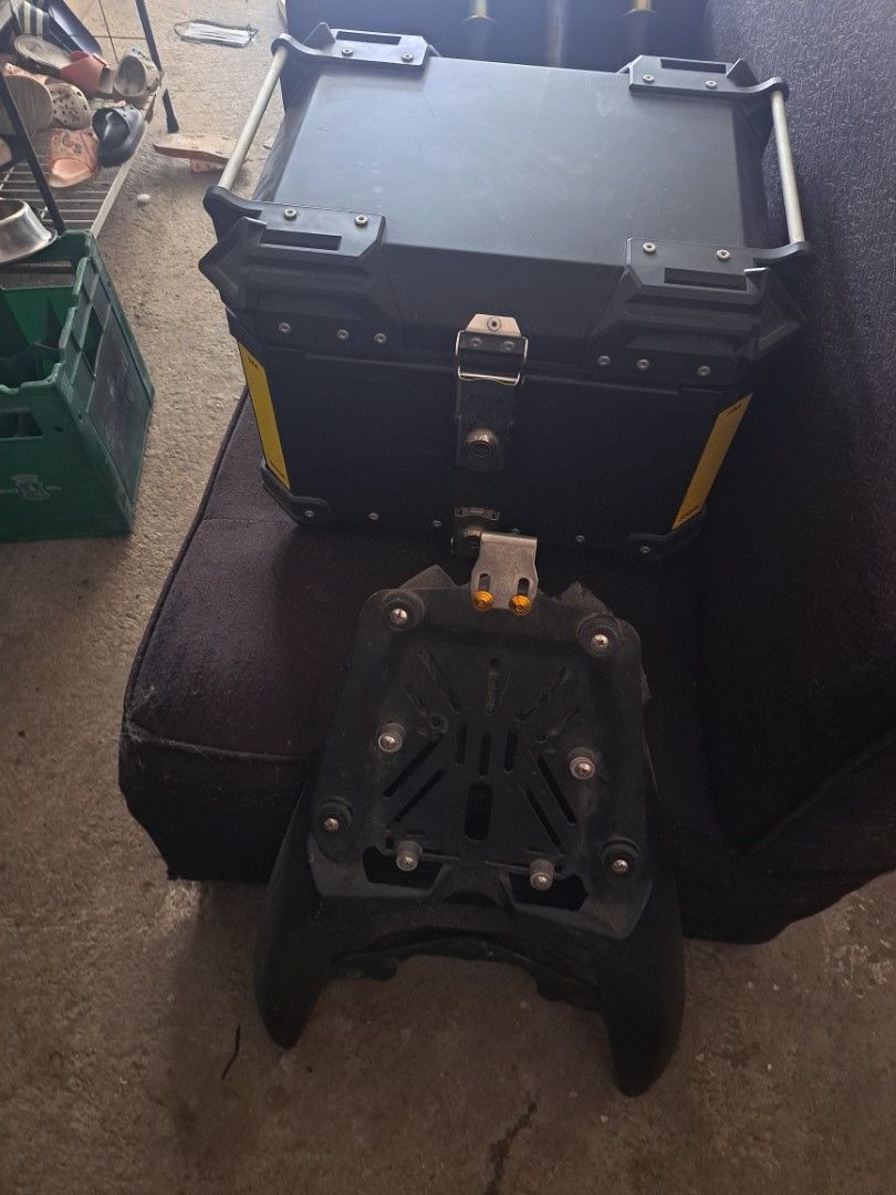 33mm JVT front suspension w/ t-post and 45L top box w/ bracket.. Galing ...