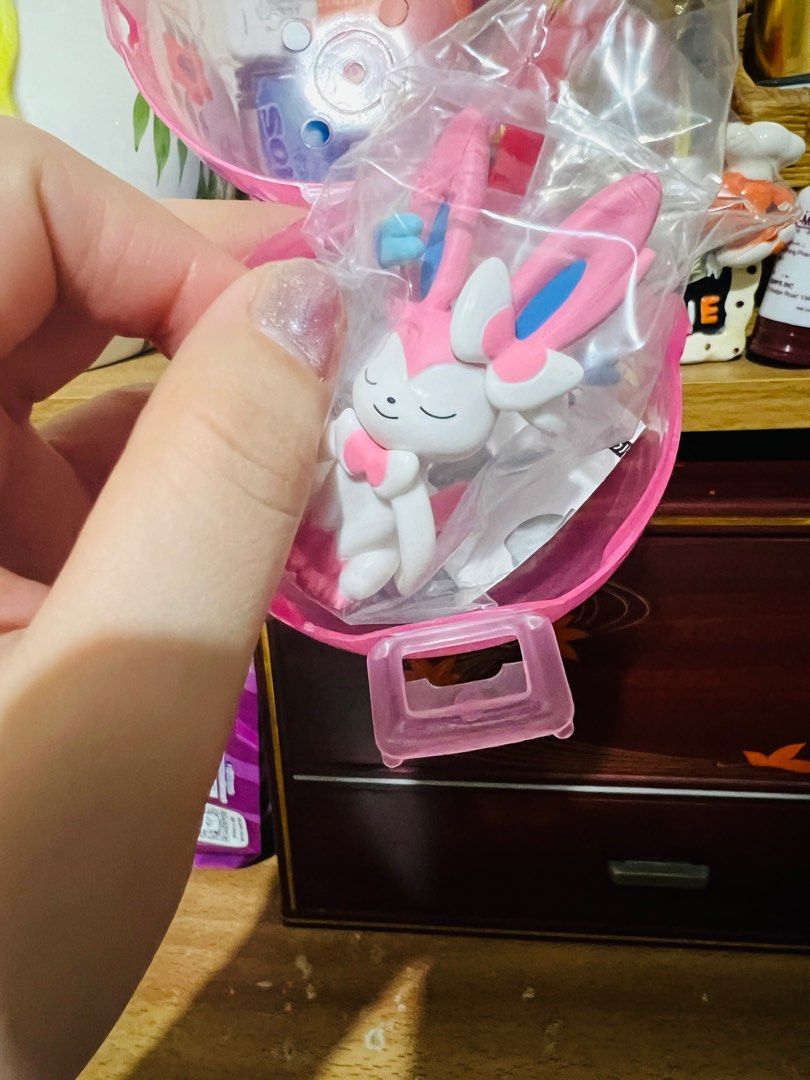 Assorted Pokemon Gashapon Figures T-Arts (Sylveon, Flareon, Alolan ...