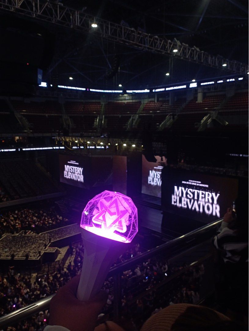 Astro Official Lightstick - Version 2, Announcements on Carousell