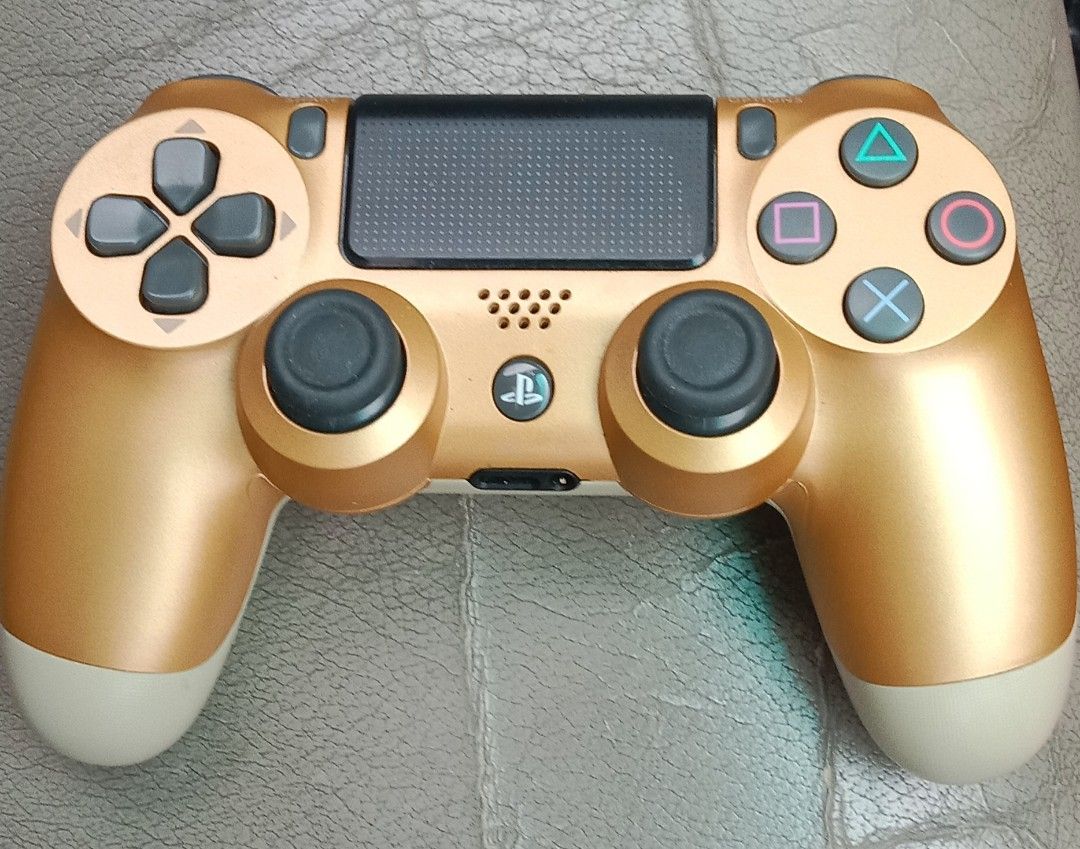 DS4 v2 Gold under waranty, Video Gaming, Gaming Accessories ...