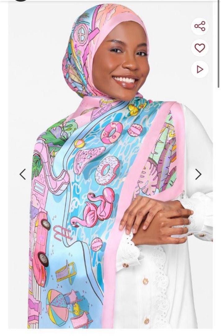 Duck X Barbie Shawl in Shellabrate S, Women's Fashion, Muslimah Fashion ...