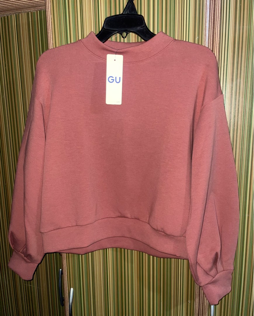 GU japan, Women's Fashion, Tops, Others Tops on Carousell