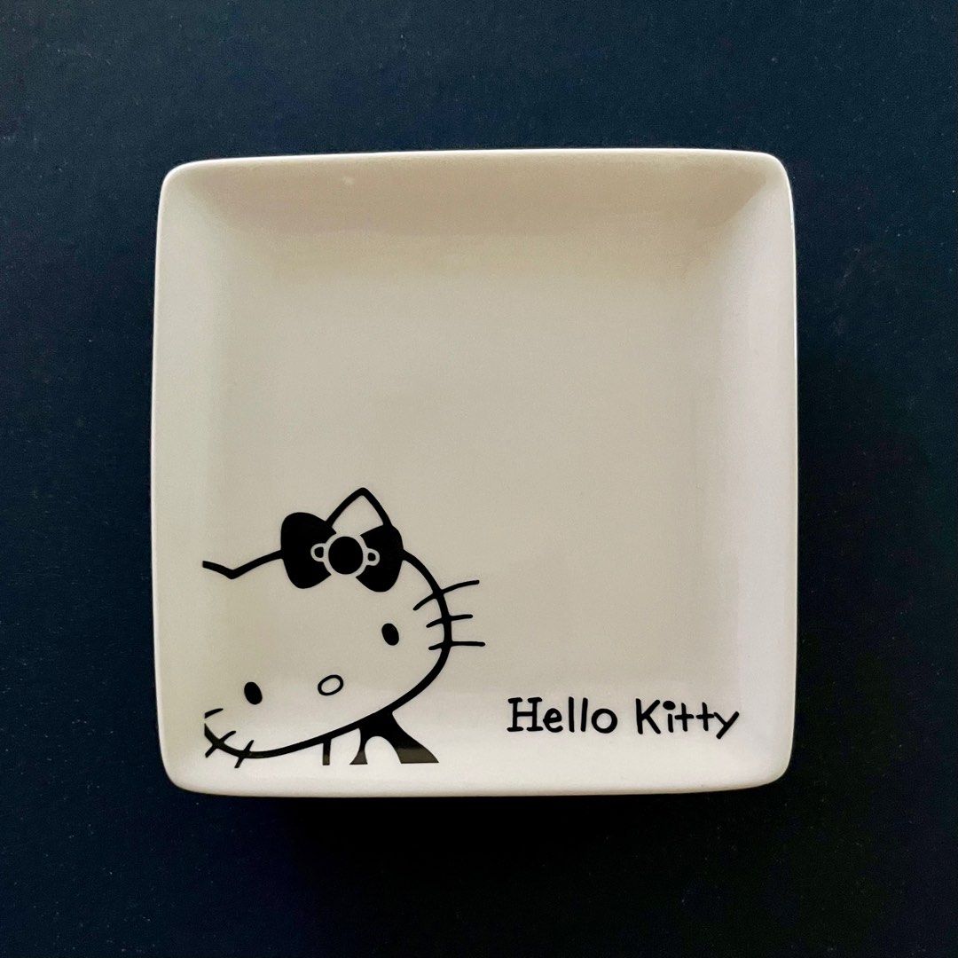 Hello Kitty Sanrio Japan square ceramic plate, Hobbies & Toys ...
