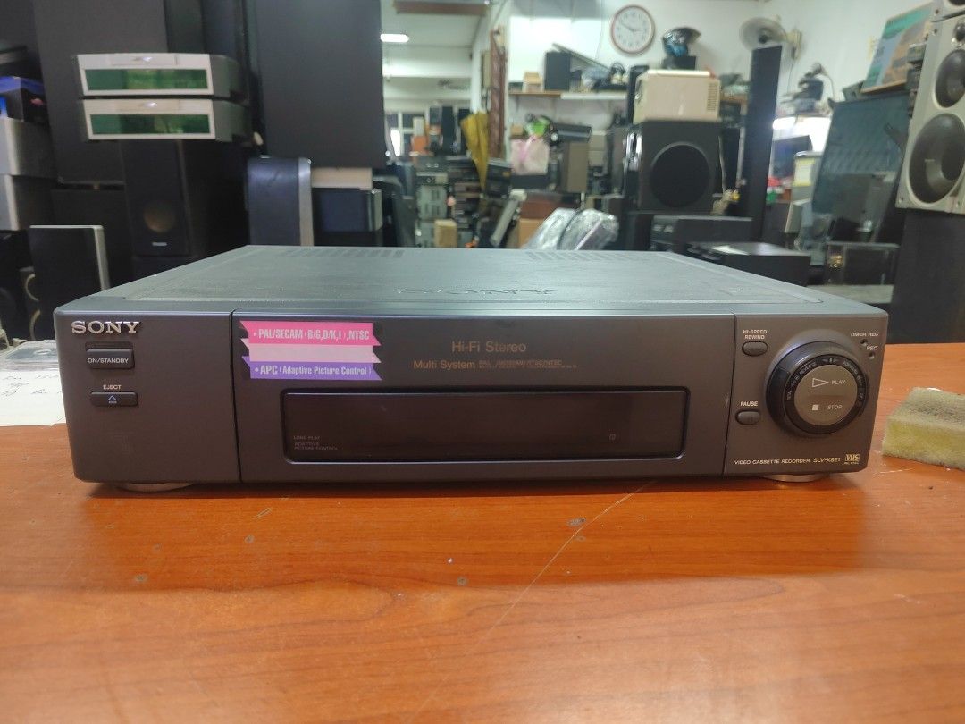 Ku Sony Vhs player elok, Audio, Soundbars, Speakers & Amplifiers on Carousell