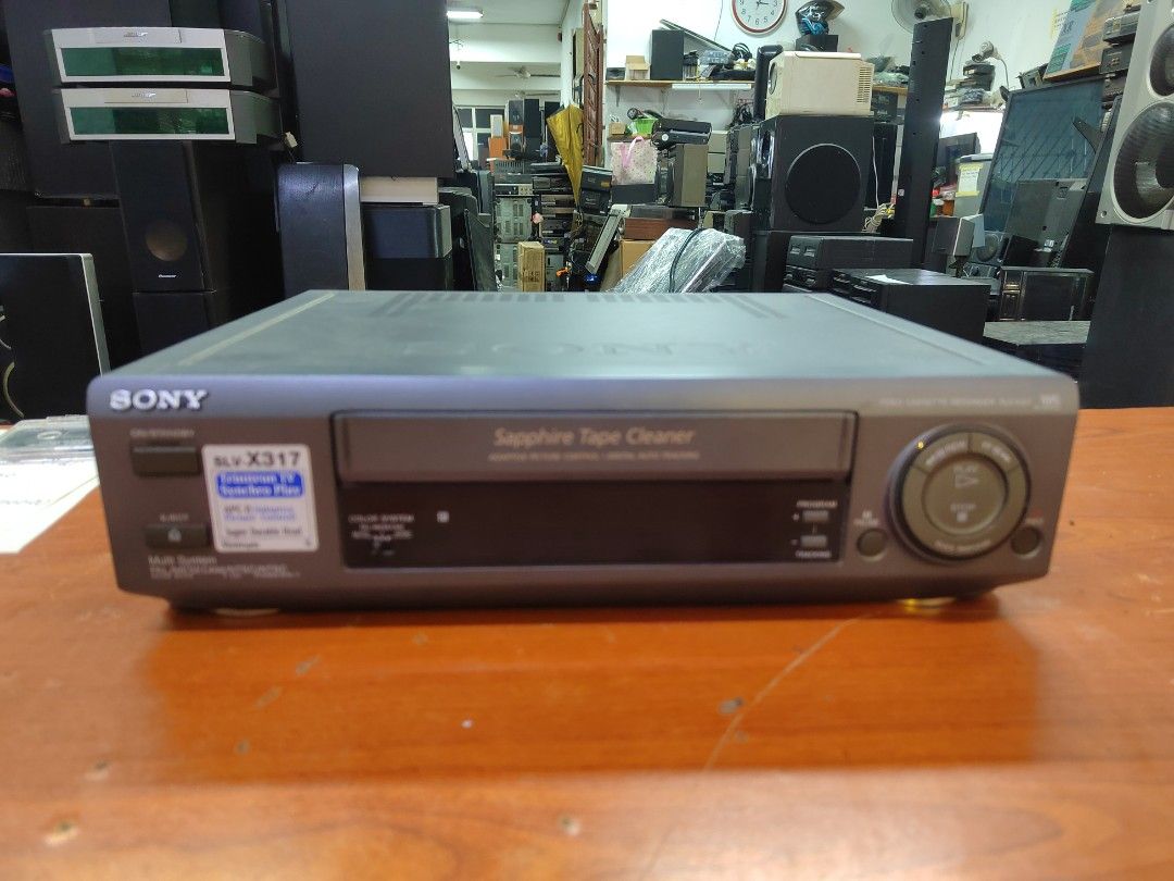 Ku Sony Vhs player elok, Audio, Soundbars, Speakers & Amplifiers on Carousell