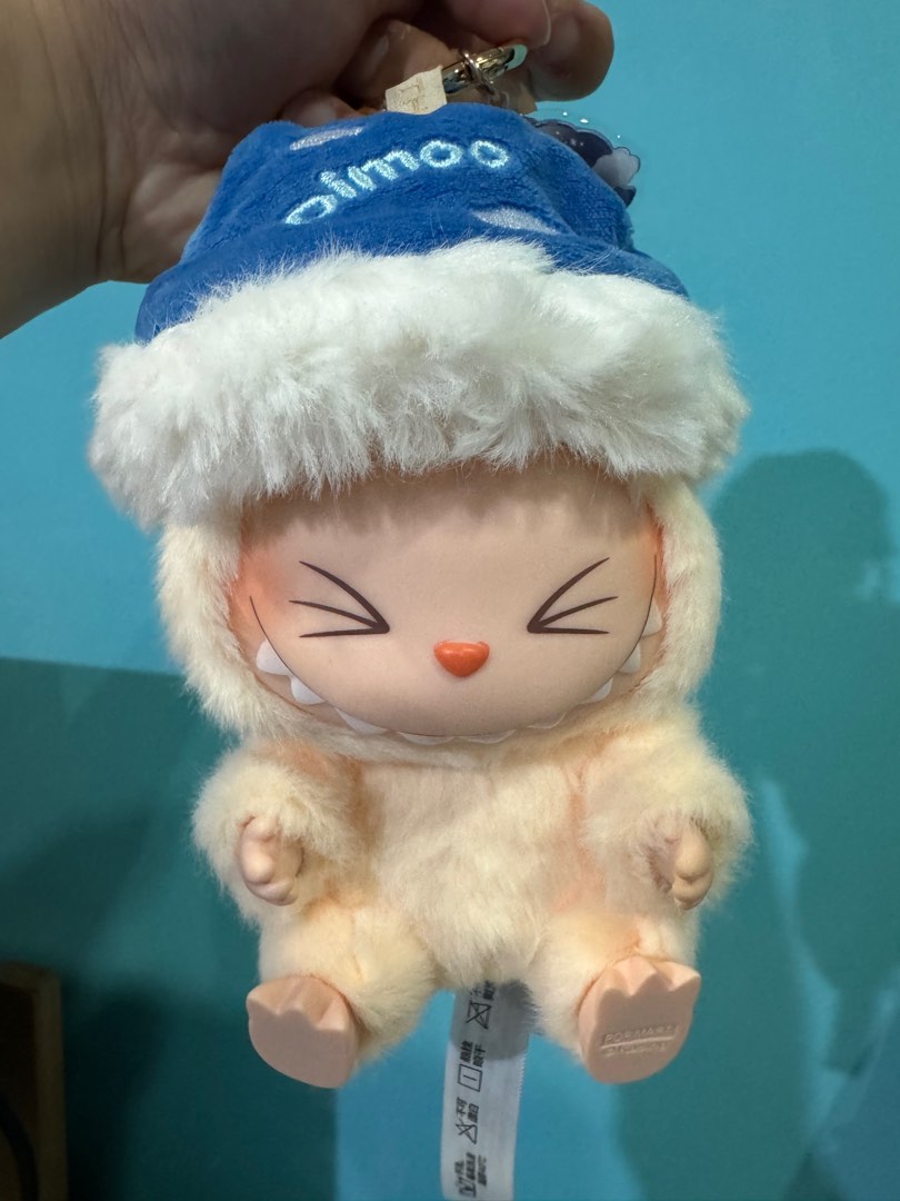 Labubu v2 Sisi, Hobbies & Toys, Toys & Games on Carousell