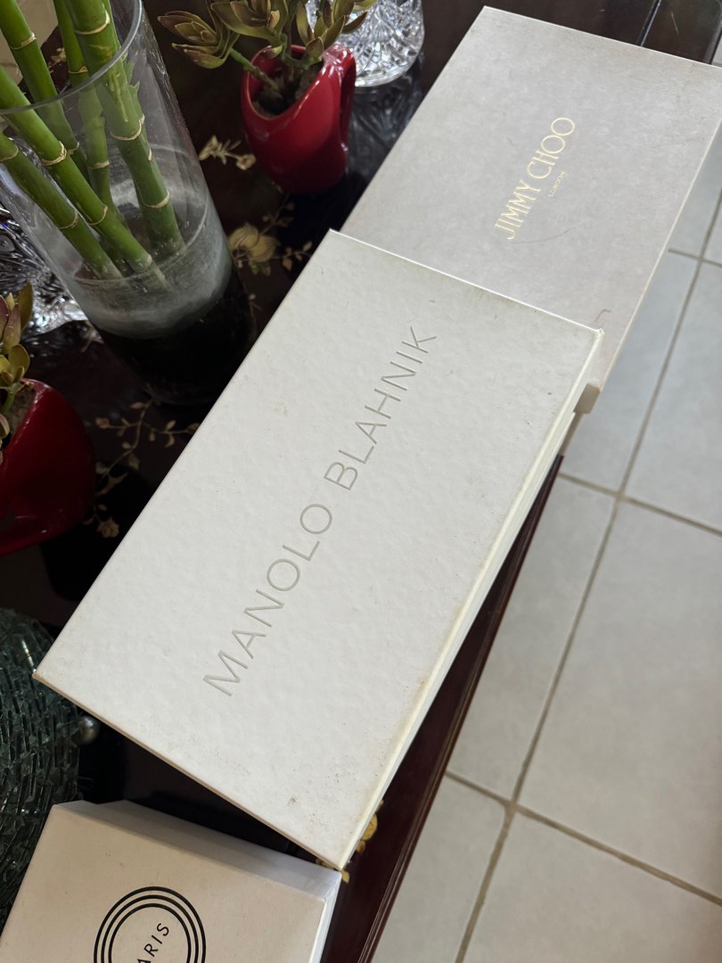 Manolo Blahnik shoe box, Luxury, Sneakers & Footwear on Carousell