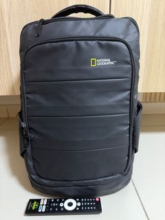 NATIONAL GEOGRAPHIC LAPTOP BAG, Men's Fashion, Bags, Backpacks on Carousell
